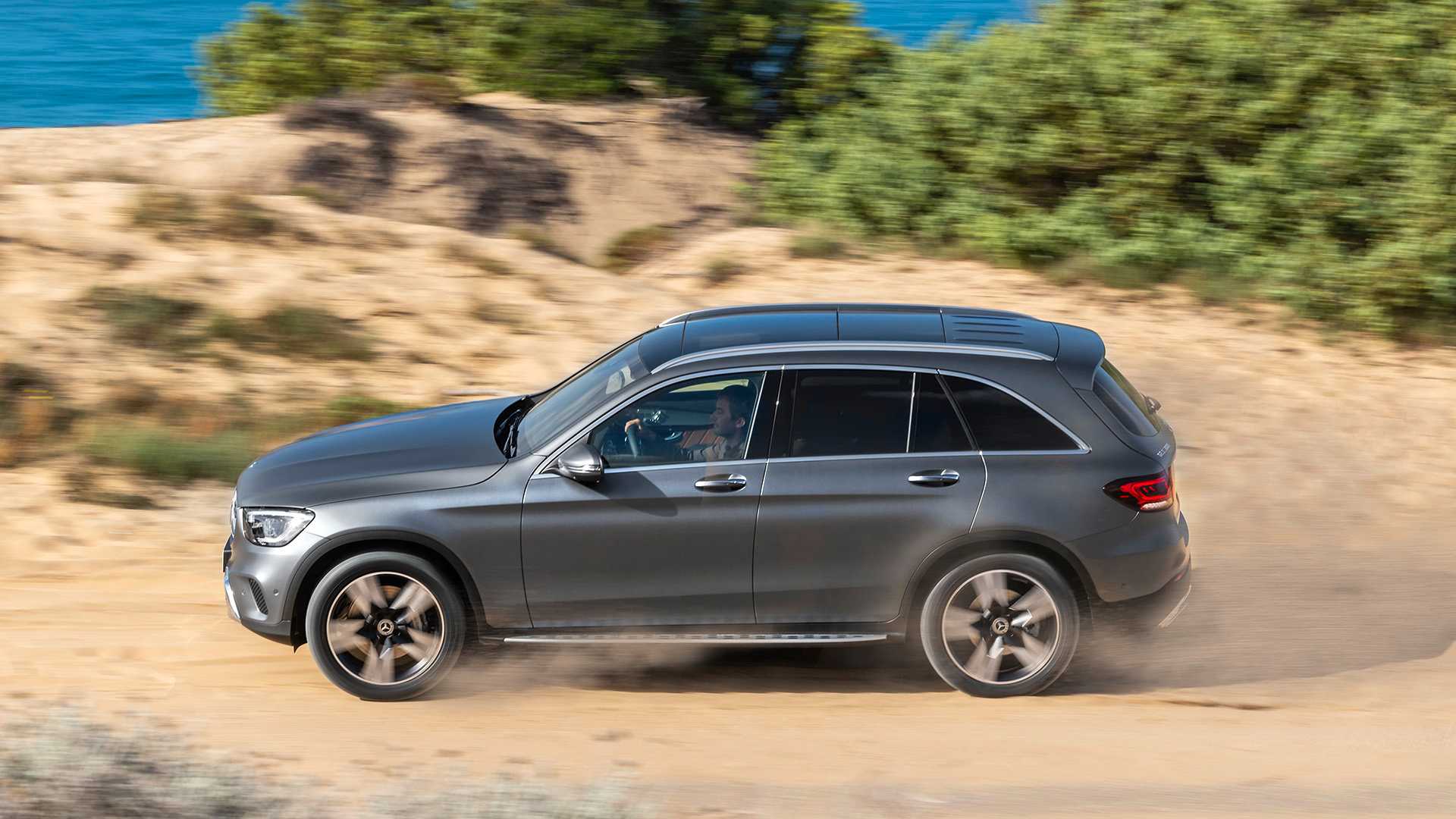 2019日內瓦車展：新增 EQ Boost 48V 與 MBUX 系統，Mercedes-Benz GLC 小改款亮相 - CarStuff 人車事